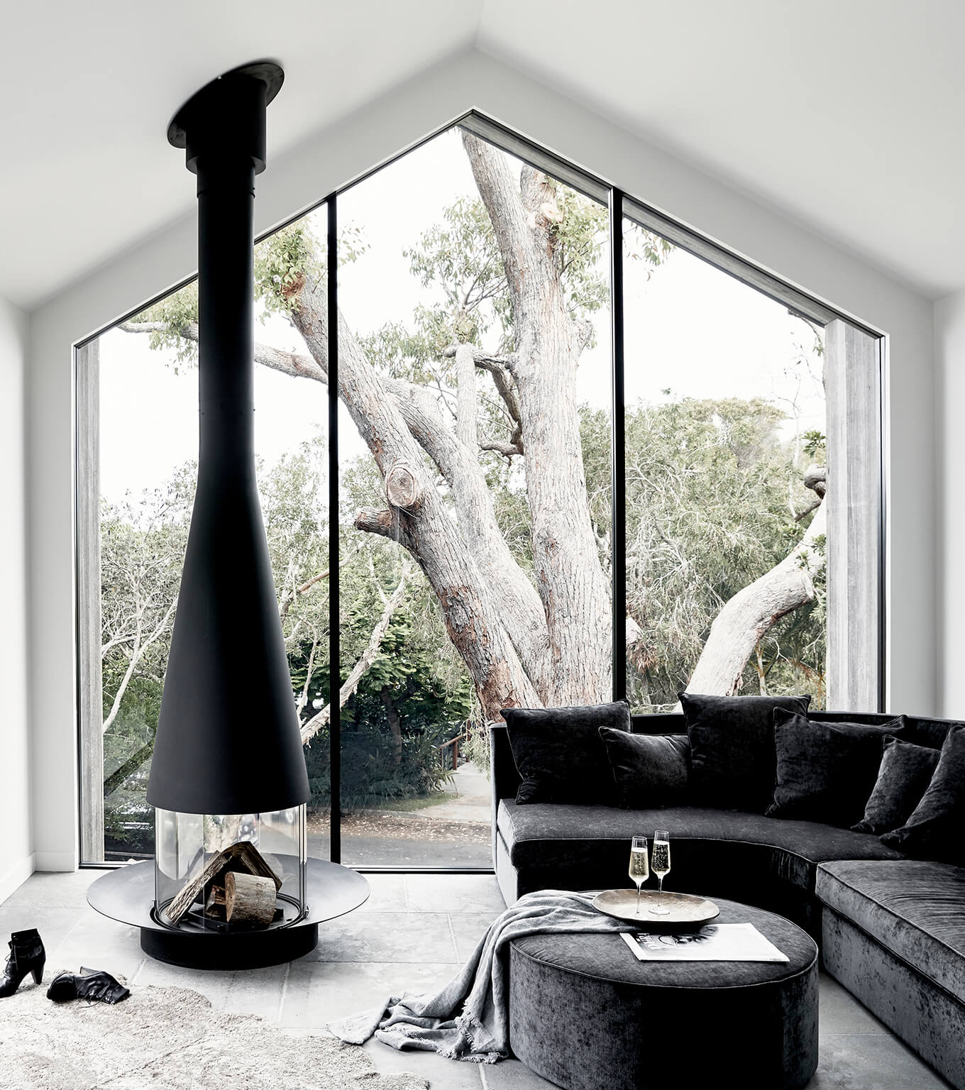 Focus Filiofocus Fireplace With Floor Hearth | Oblica