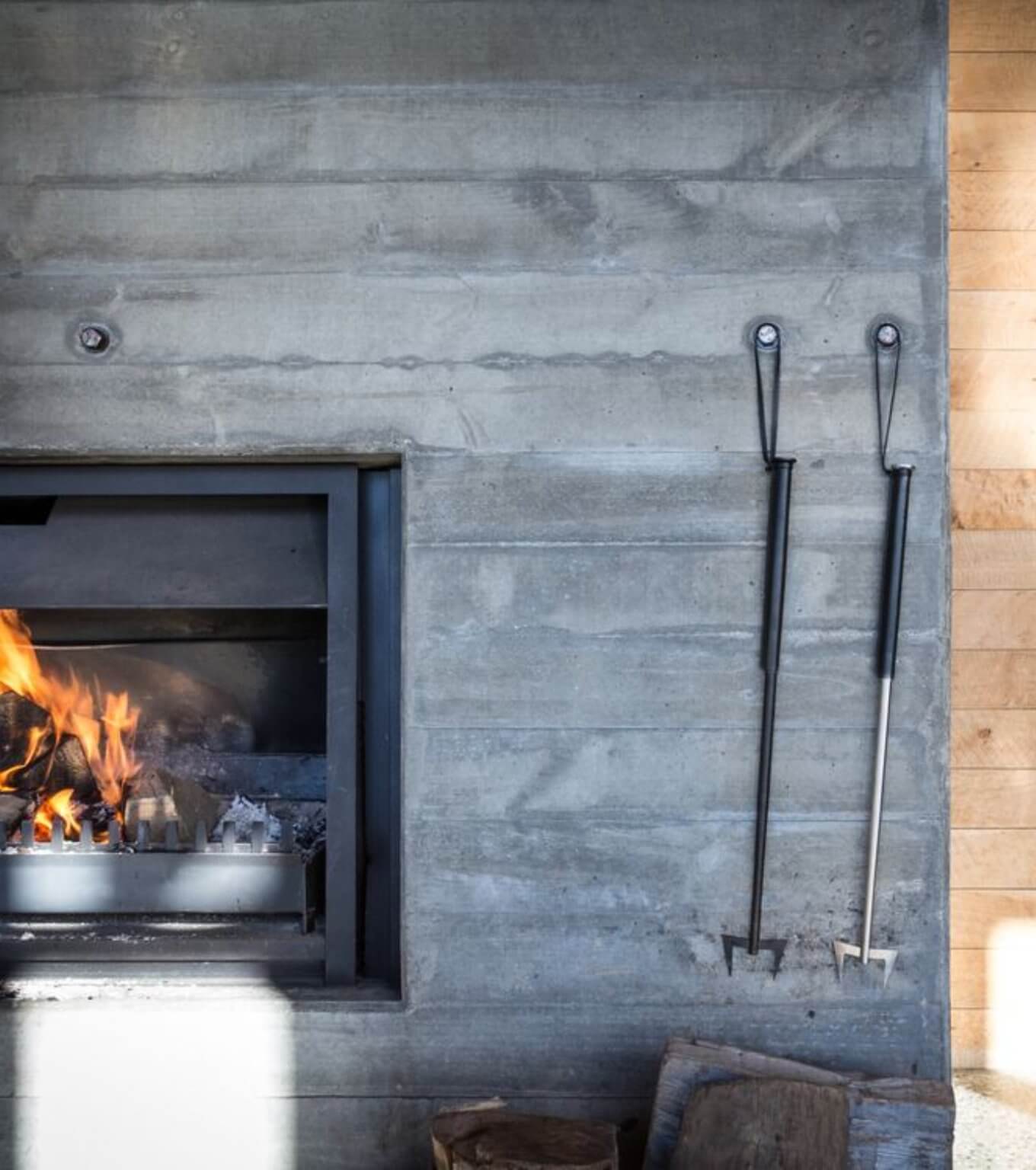 Firebrand Fire Poker Fire Accessory| Oblica